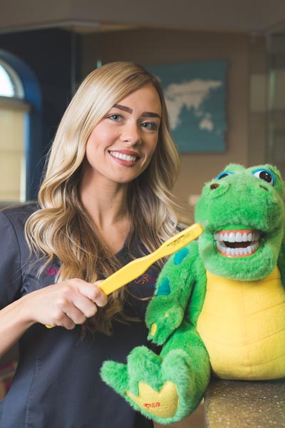 Great Jonesville Pediatric Dentists - Dr. Alissa Dragstedt - Dr. Ronda ...